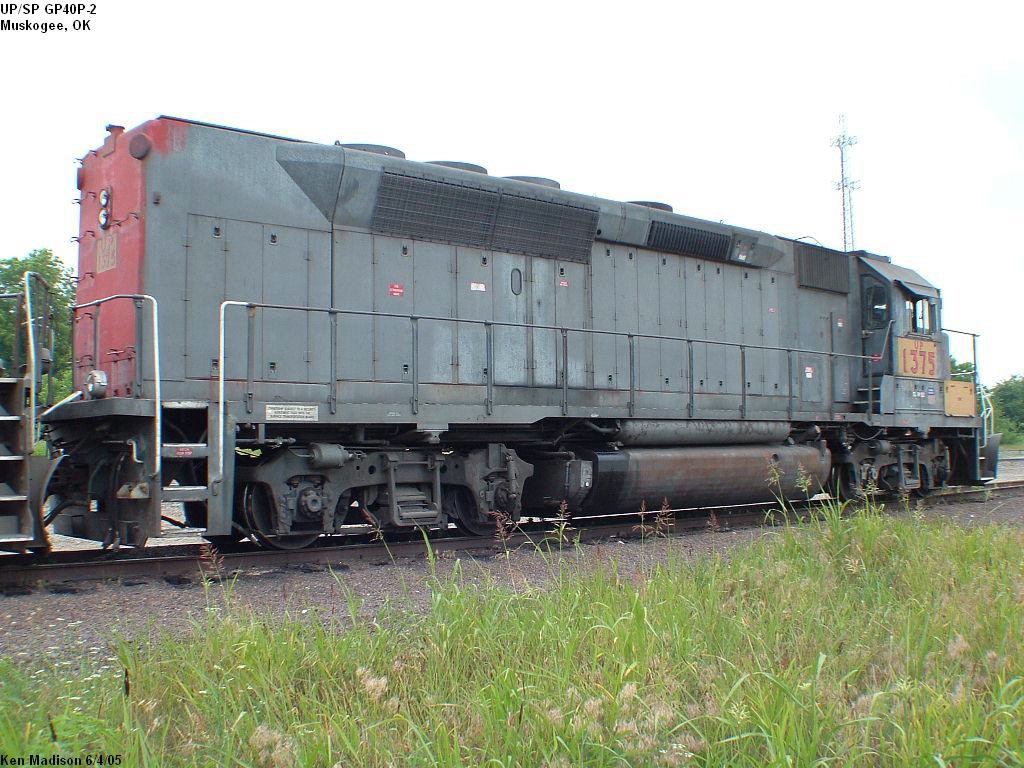 UP 1375 GP40P-2